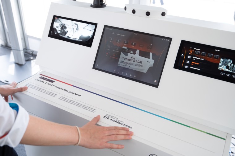 Algorithms in action: Bosch Vehicle Motion Management revolutionizes ...