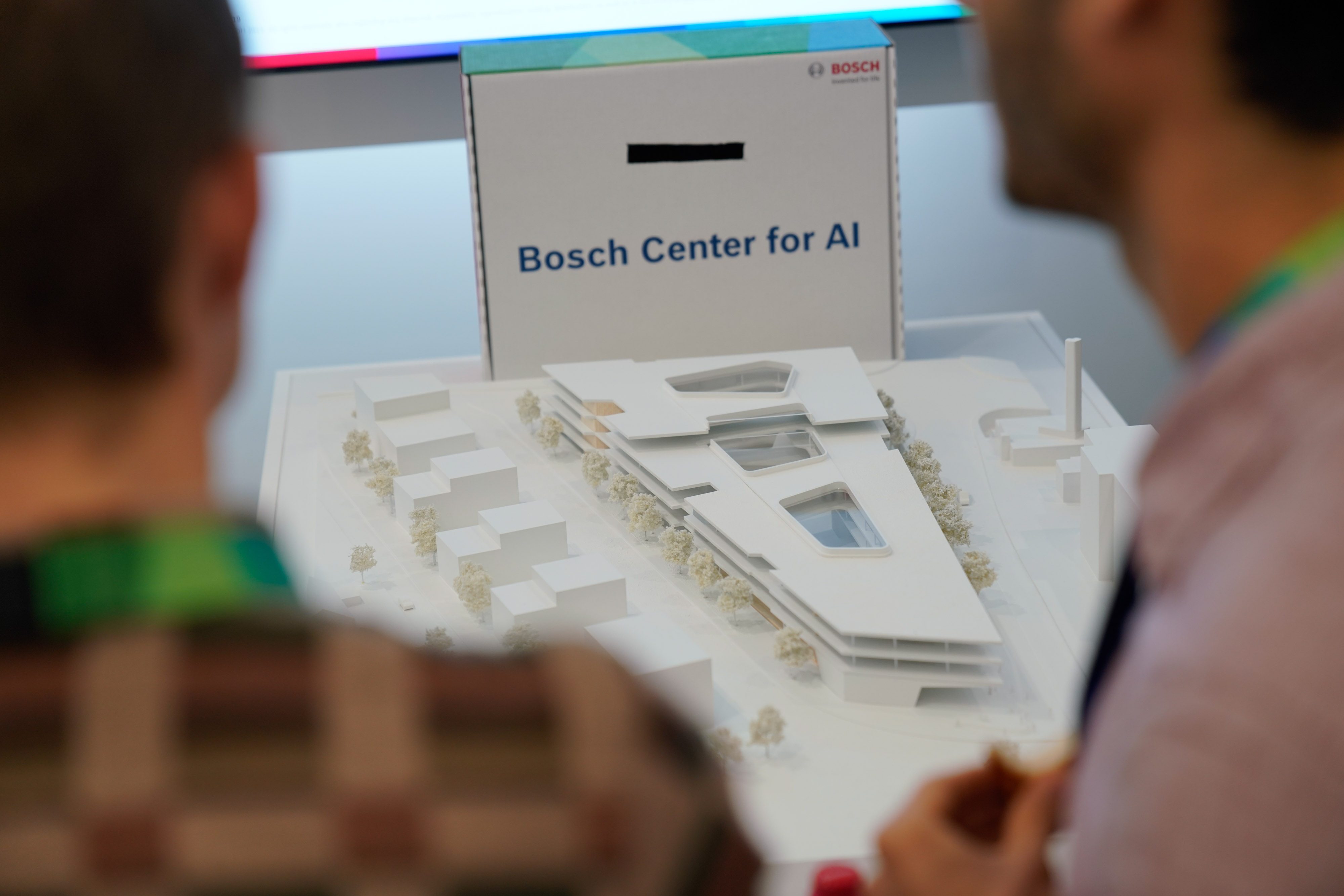 Künstliche Intelligenz: Bosch forscht an der Schlüsseltechnologie der ...