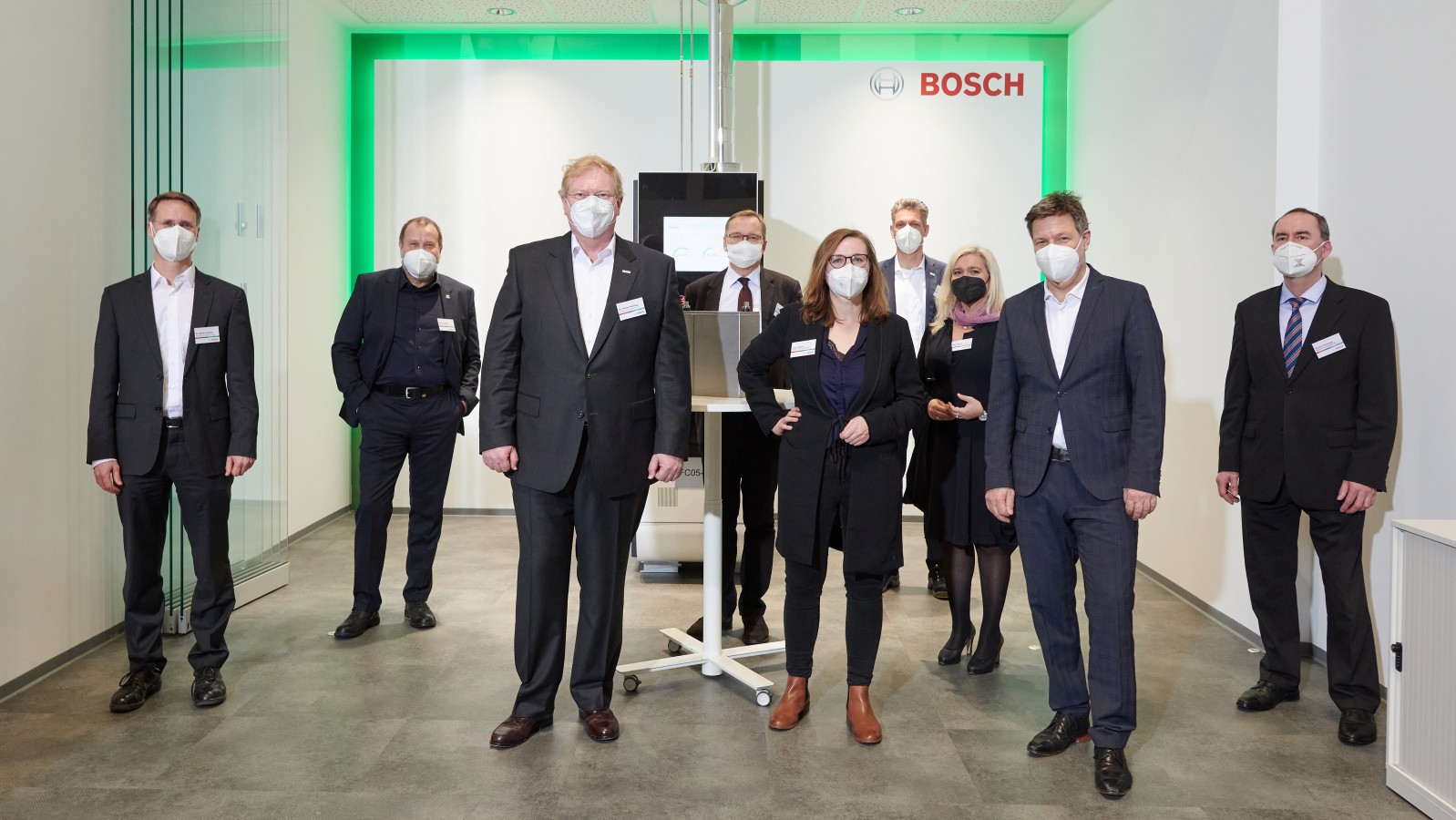 Bundeswirtschaftsminister Habeck besucht Bosch-Werk in Bamberg - Bosch ...