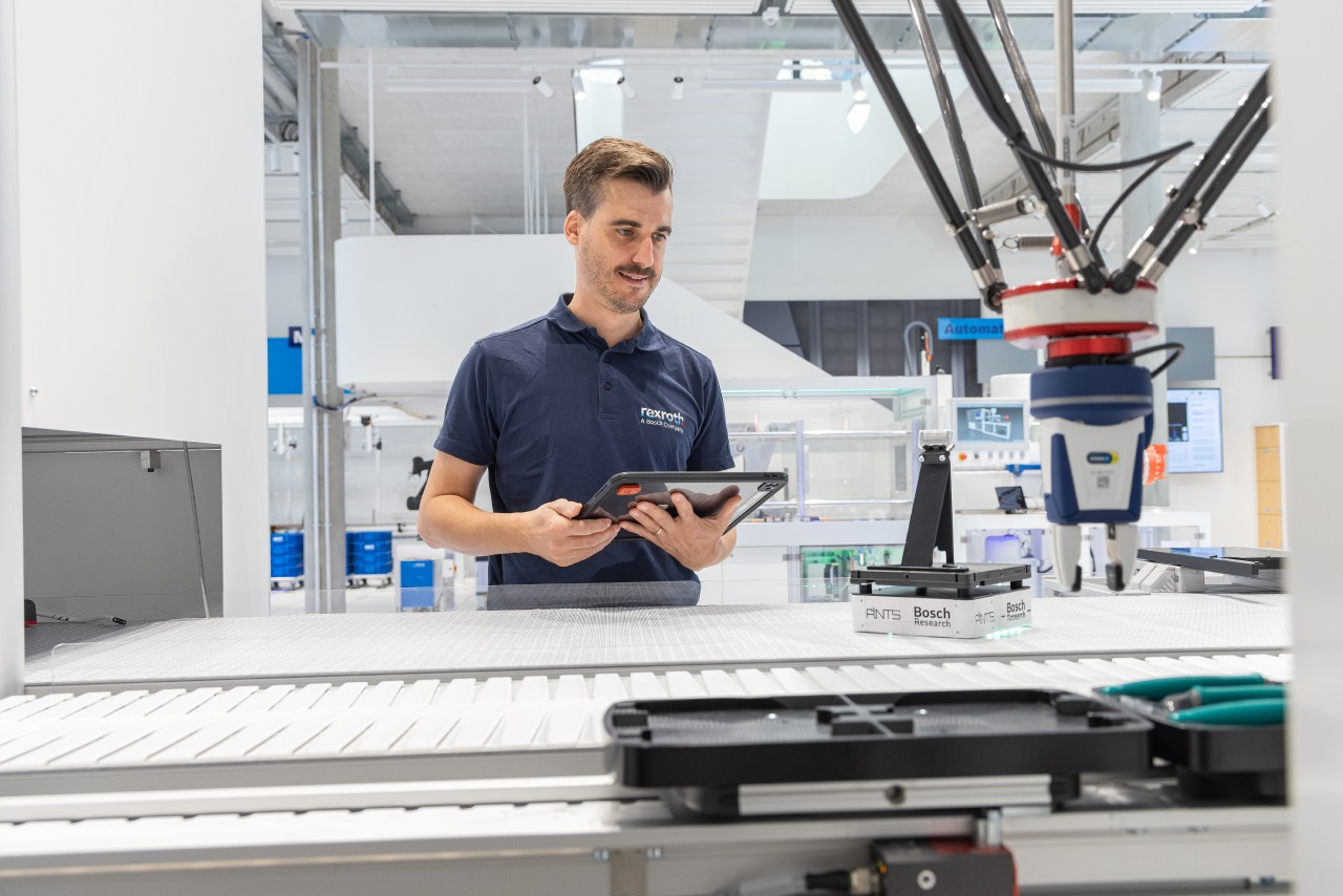 Model/Fab im CU.BE von Bosch Rexroth im Science Park Ulm - Bosch Media ...