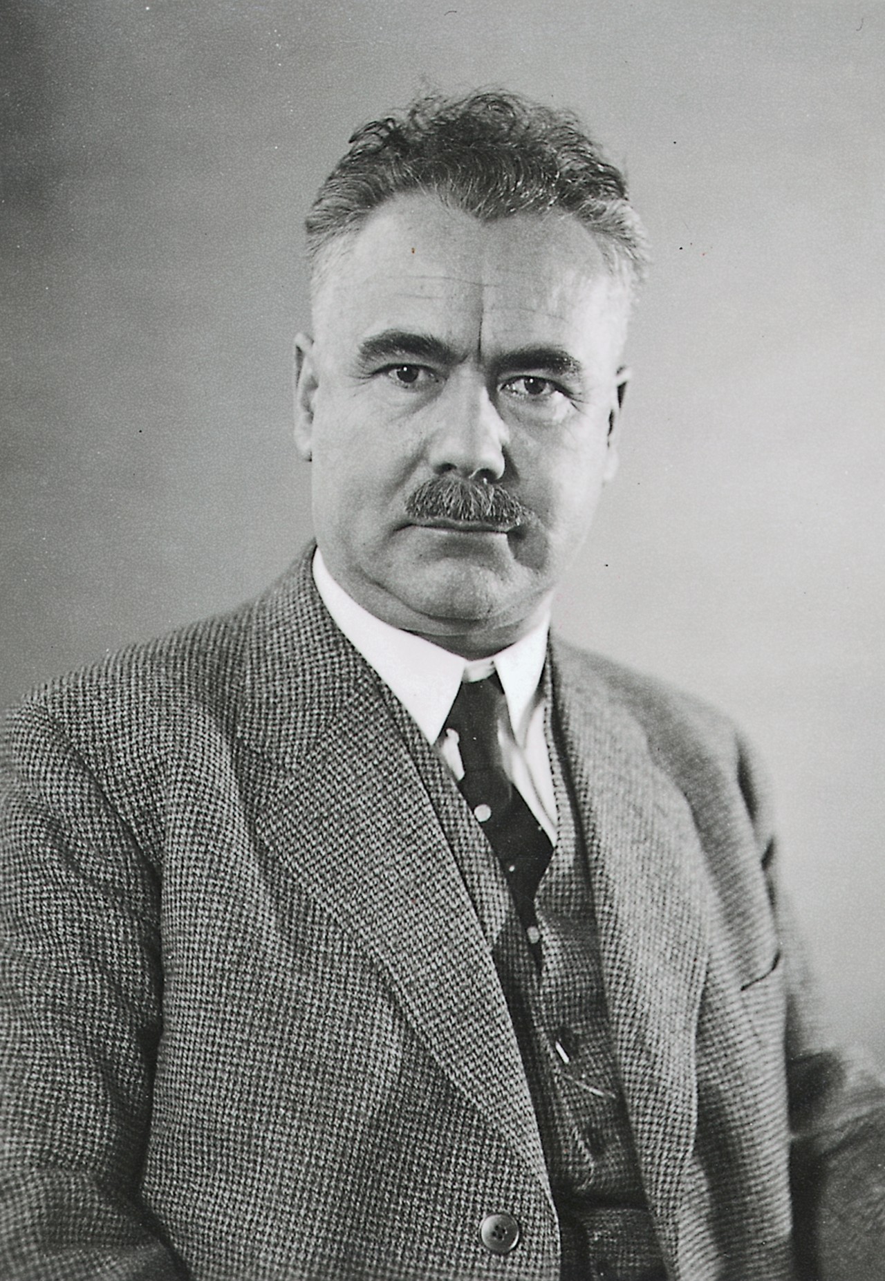 Hans Walz, who Robert Bosch chose as his successor in 1926. Image from ...