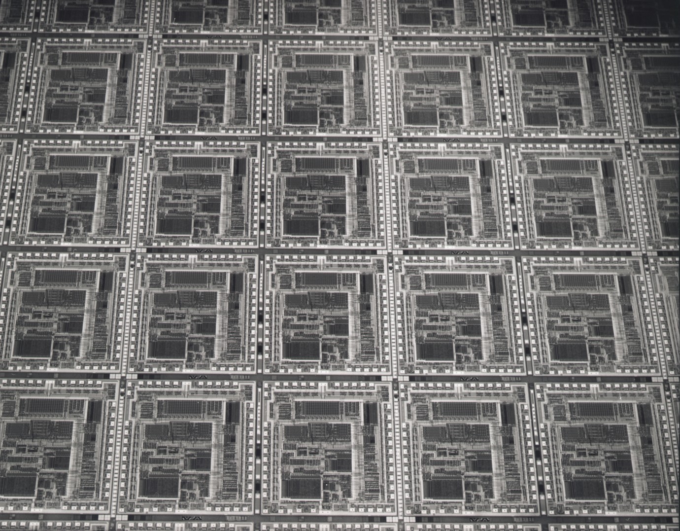 Bosch CAN modules (chips) from 1989 - Bosch Media Service