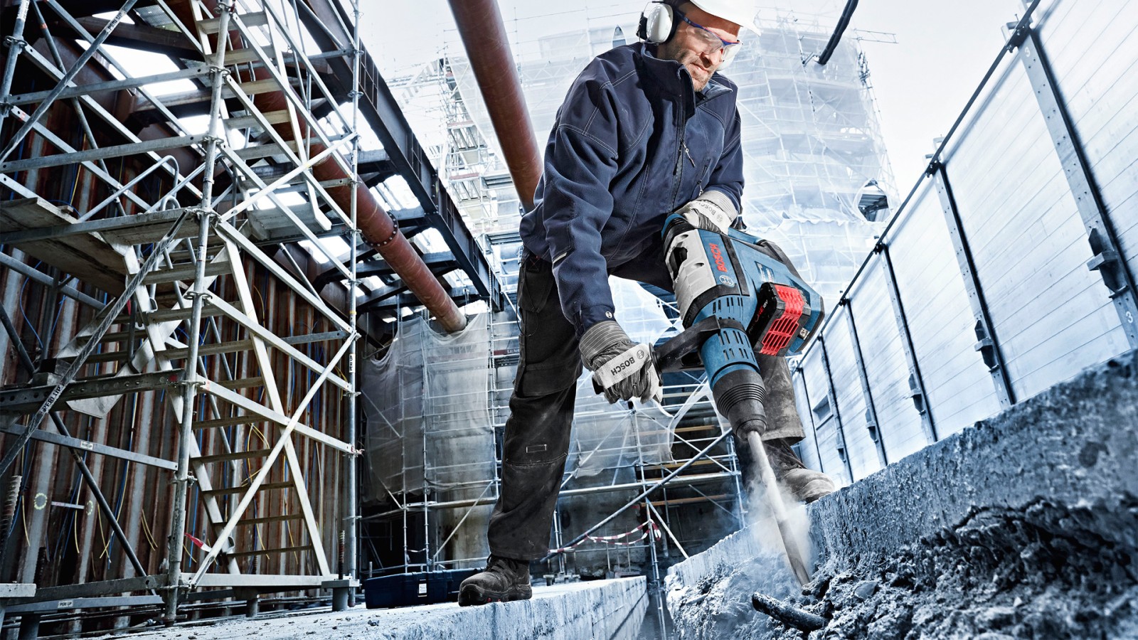 User-oriented innovation: Bosch revolutionizes the power tool - Bosch ...