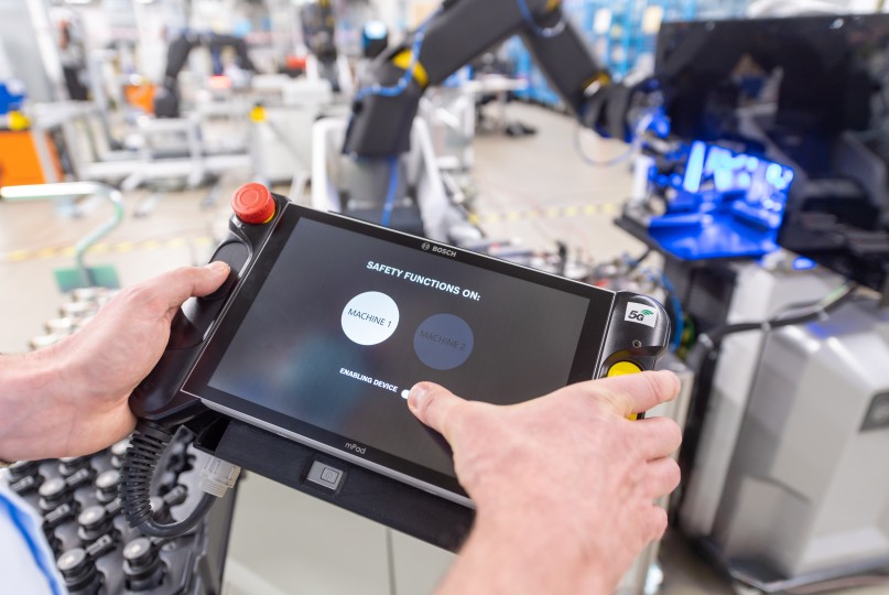 Bosch puts first 5G campus network into operation - Bosch Media Service