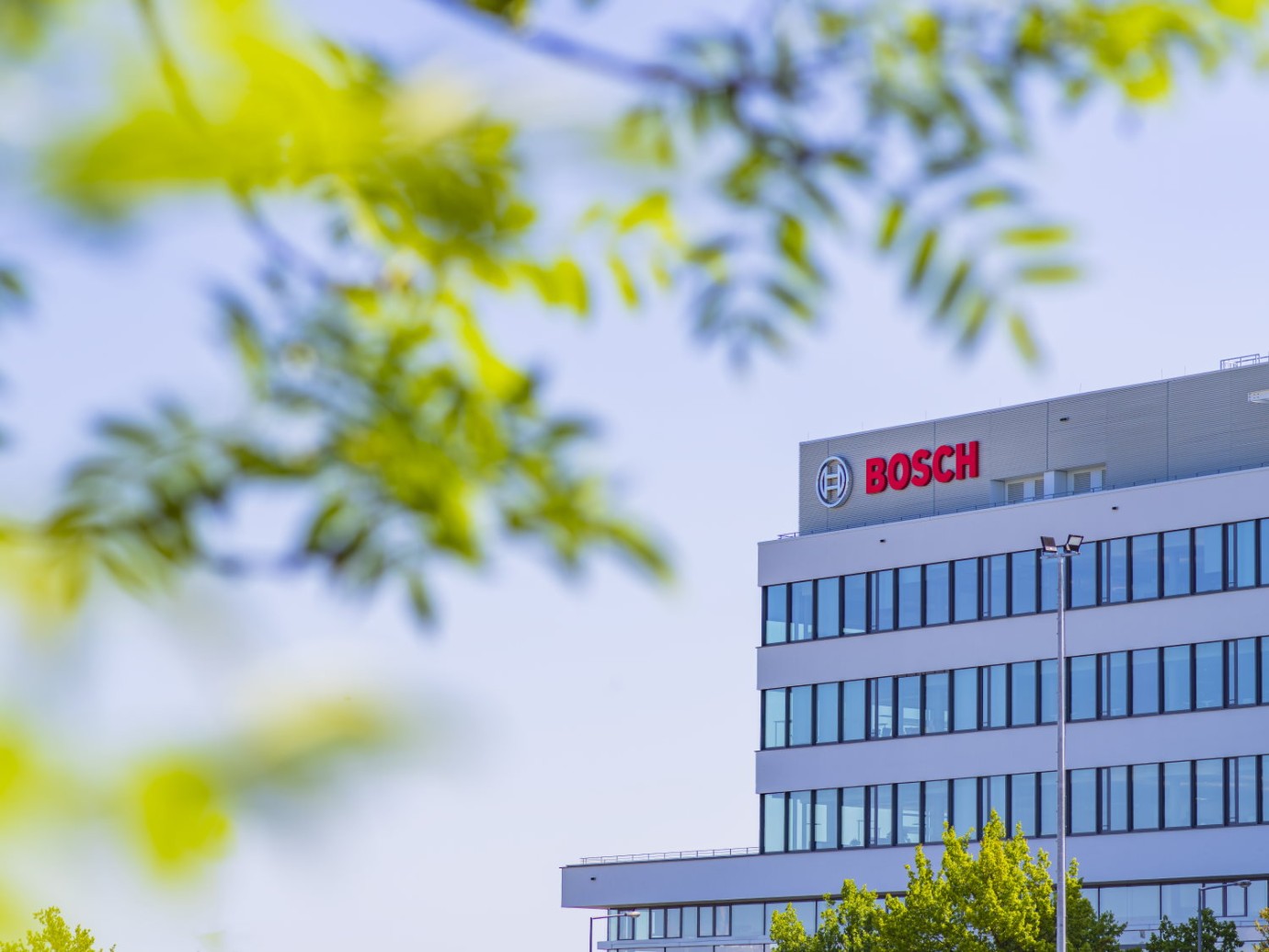 Bosch semiconductor manufacturing in Dresden - Bosch Media Service