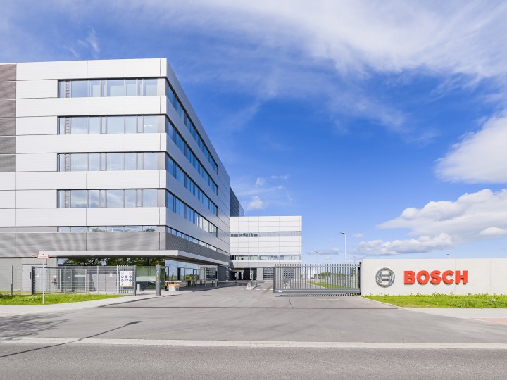 Bosch eröffnet Chipfabrik der Zukunft in Dresden - Bosch Media Service