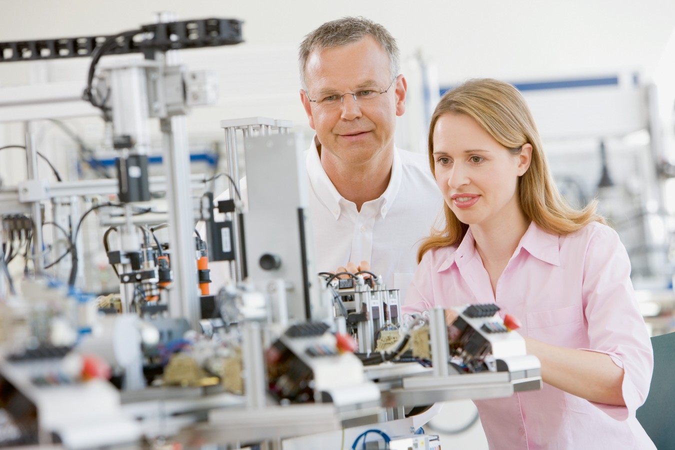 Bosch readies workers for Industry 4.0 - Bosch Media Service