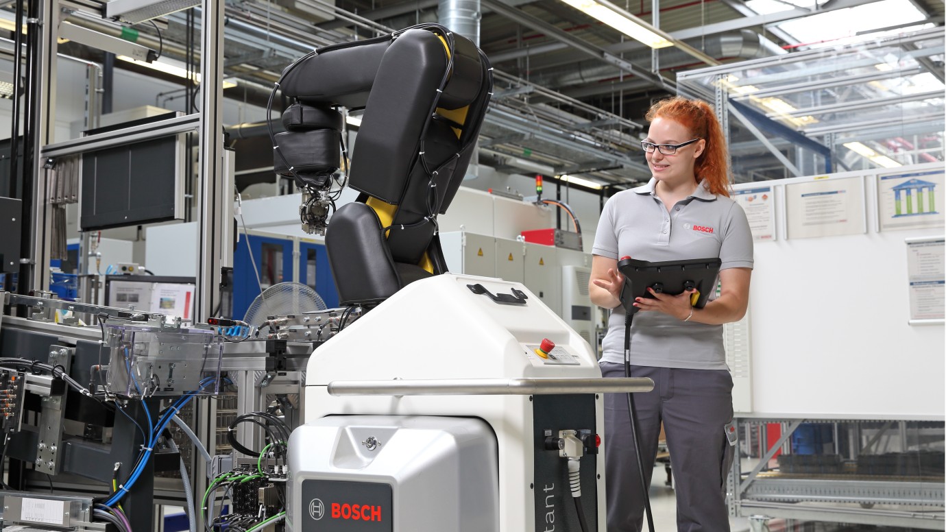 Skilled workers for Industry 4.0 - Bosch Media Service