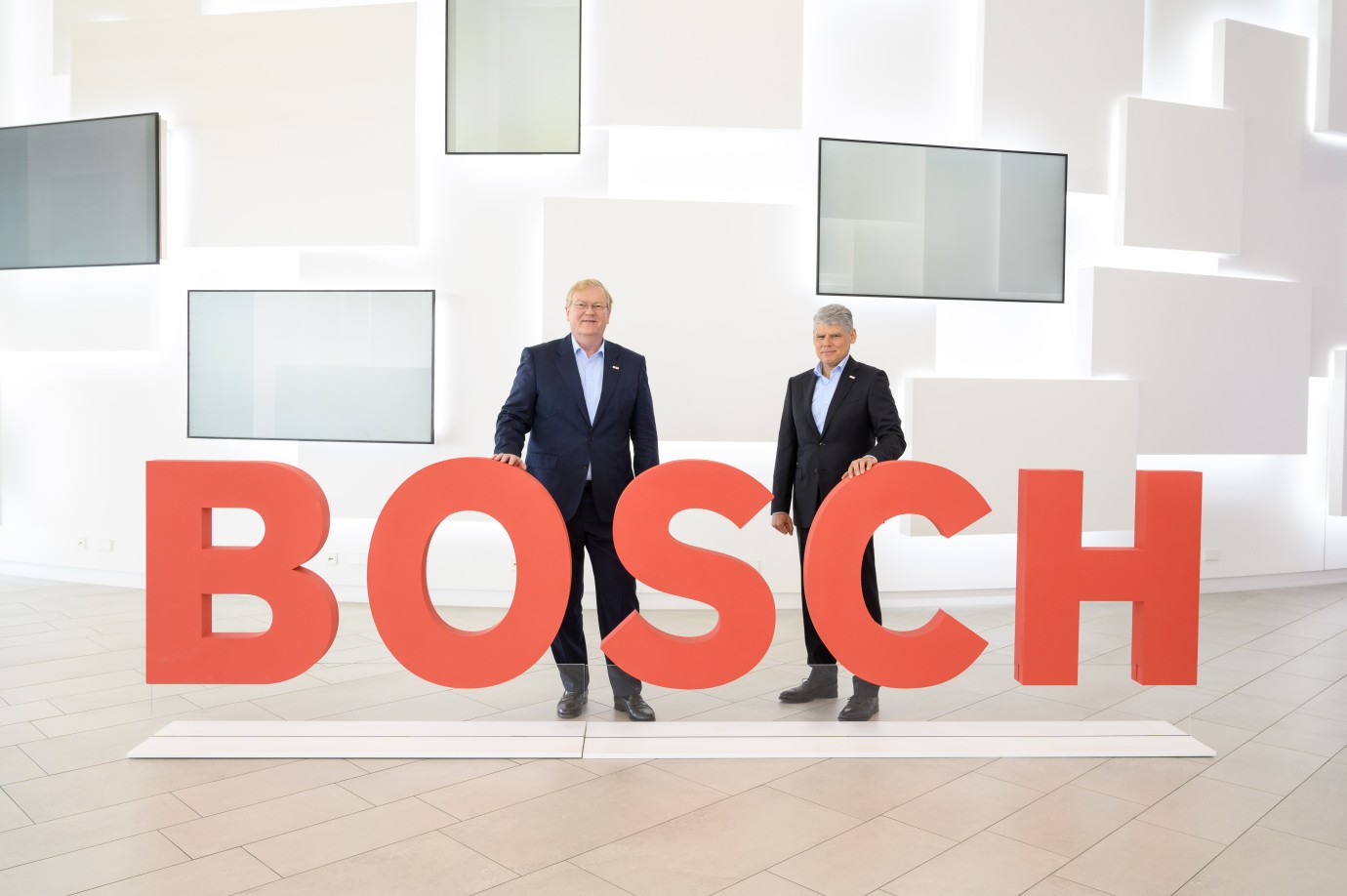 Dr. Stefan Hartung and Dr. Markus Forschner - Bosch Media Service