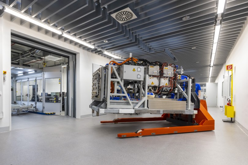 1,200 meters of welds make each fuel-cell stack hydrogen-tight - Bosch ...