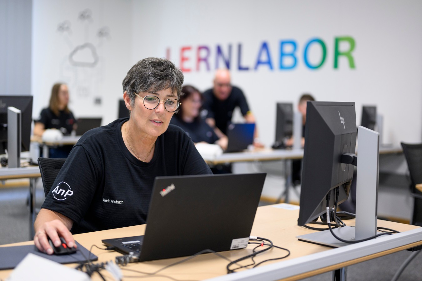 Training campaign: Bosch trains over 130,000 associates in technologies ...