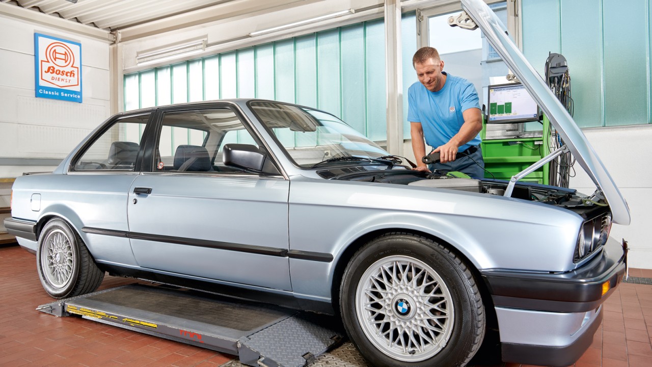 Bosch Classic präsentiert auf der Retro Classics in Stuttgart ein ...