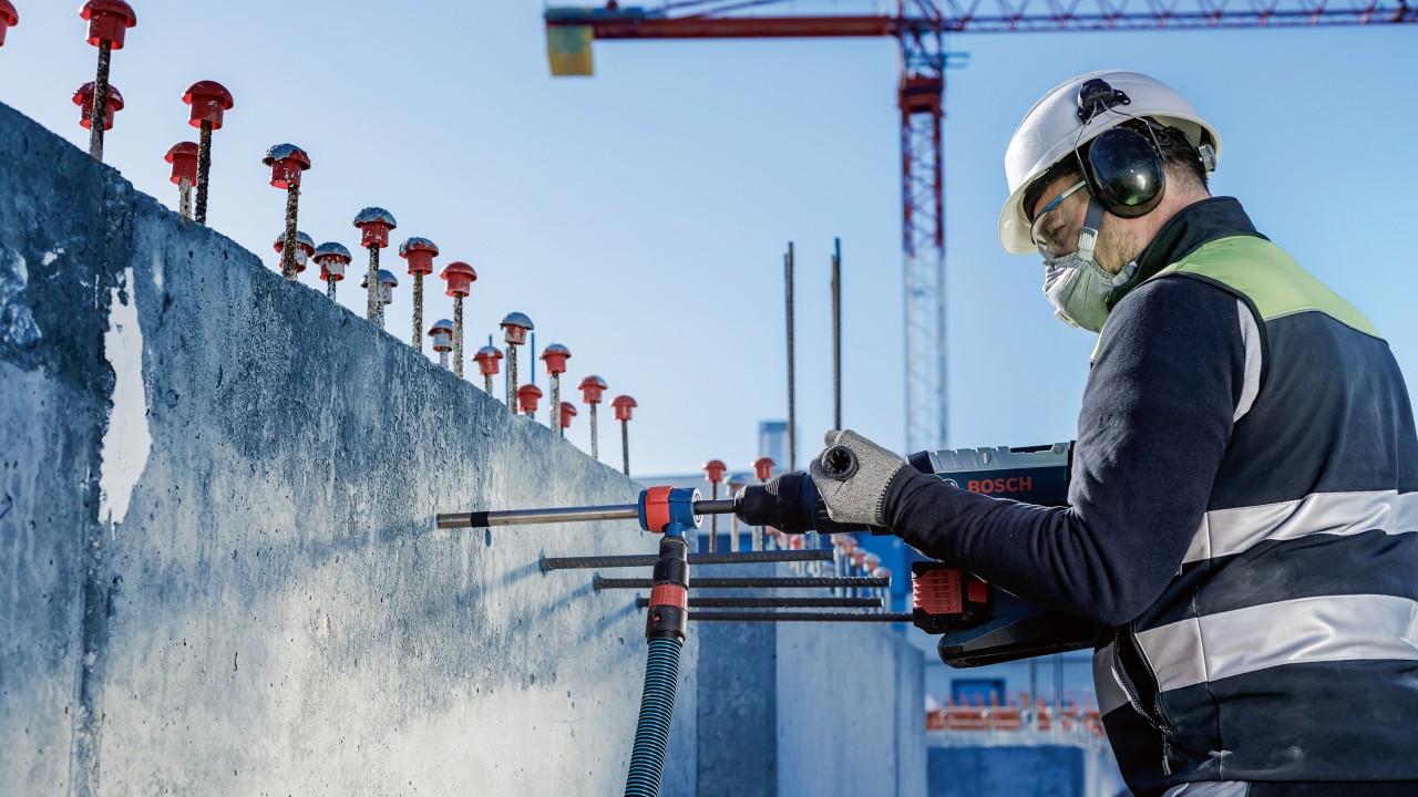 Dust extraction drill bits and adapters for drilling and chiseling: New ...