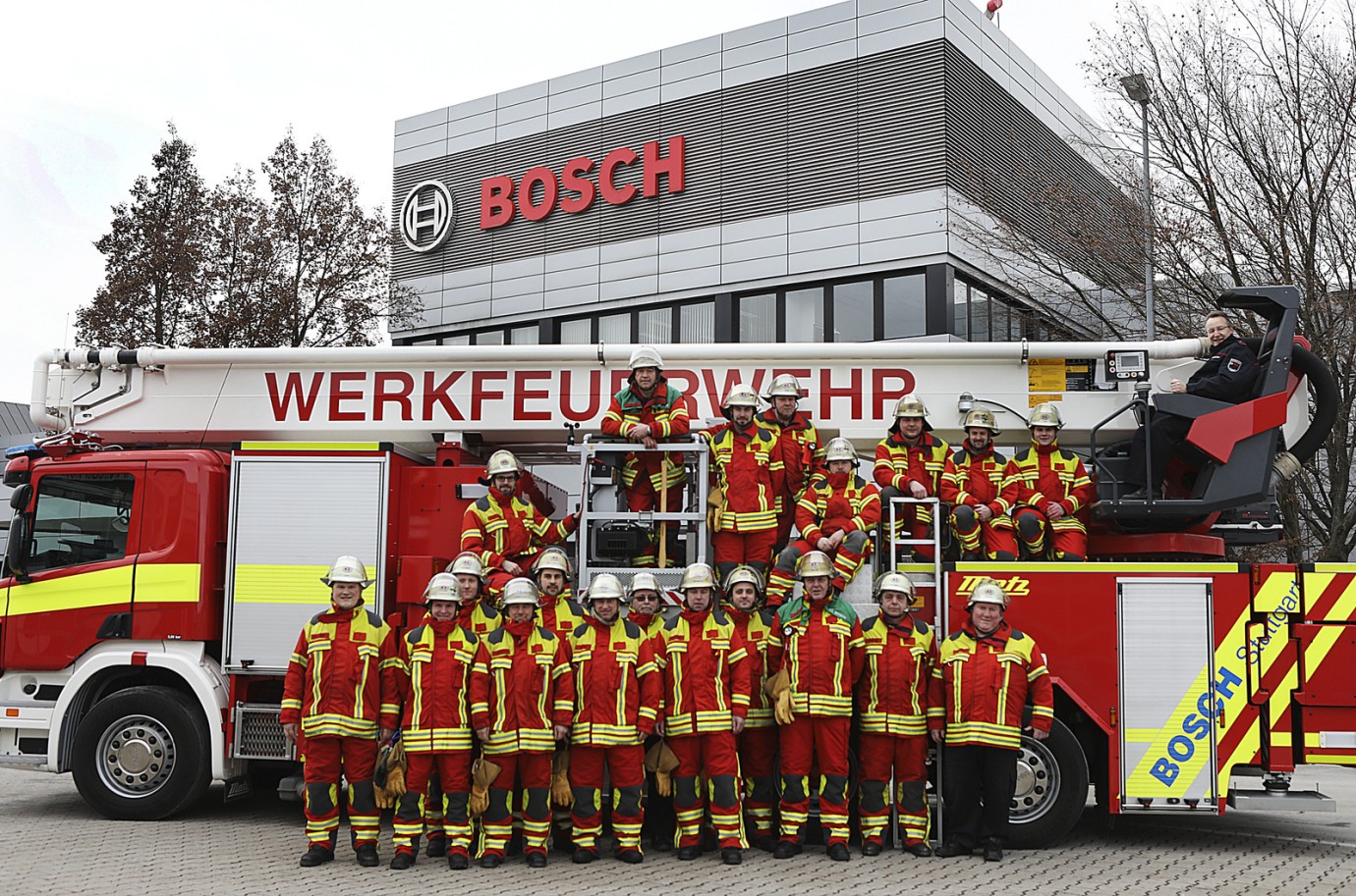 100 Jahre Bosch Werkfeuerwehr - Mannschaft Stuttgart-Feuerbach 2017 ...