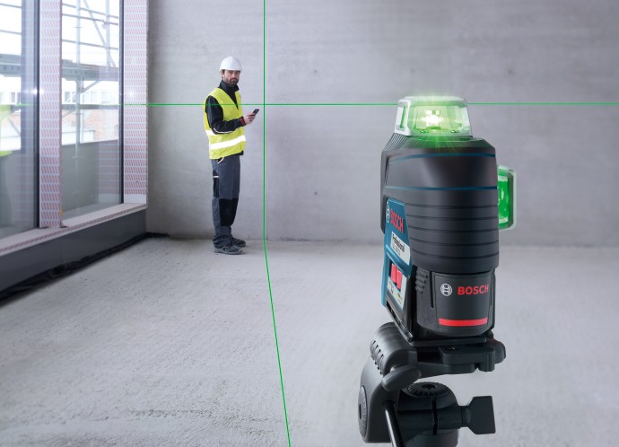 Three 360° lines with high visibility: New generation of professional ...