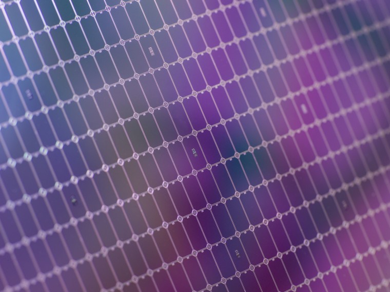Bosch reaches milestone on the way to opening new wafer fab in Dresden ...