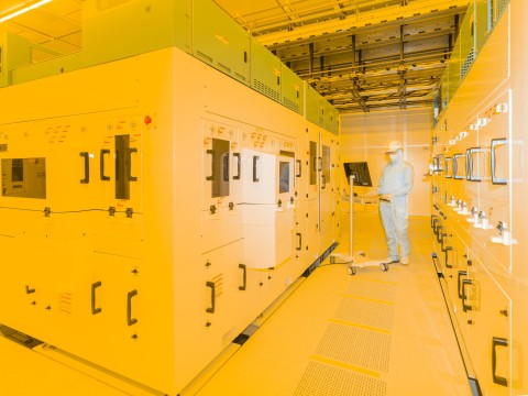 Bosch reaches milestone on the way to opening new wafer fab in Dresden ...